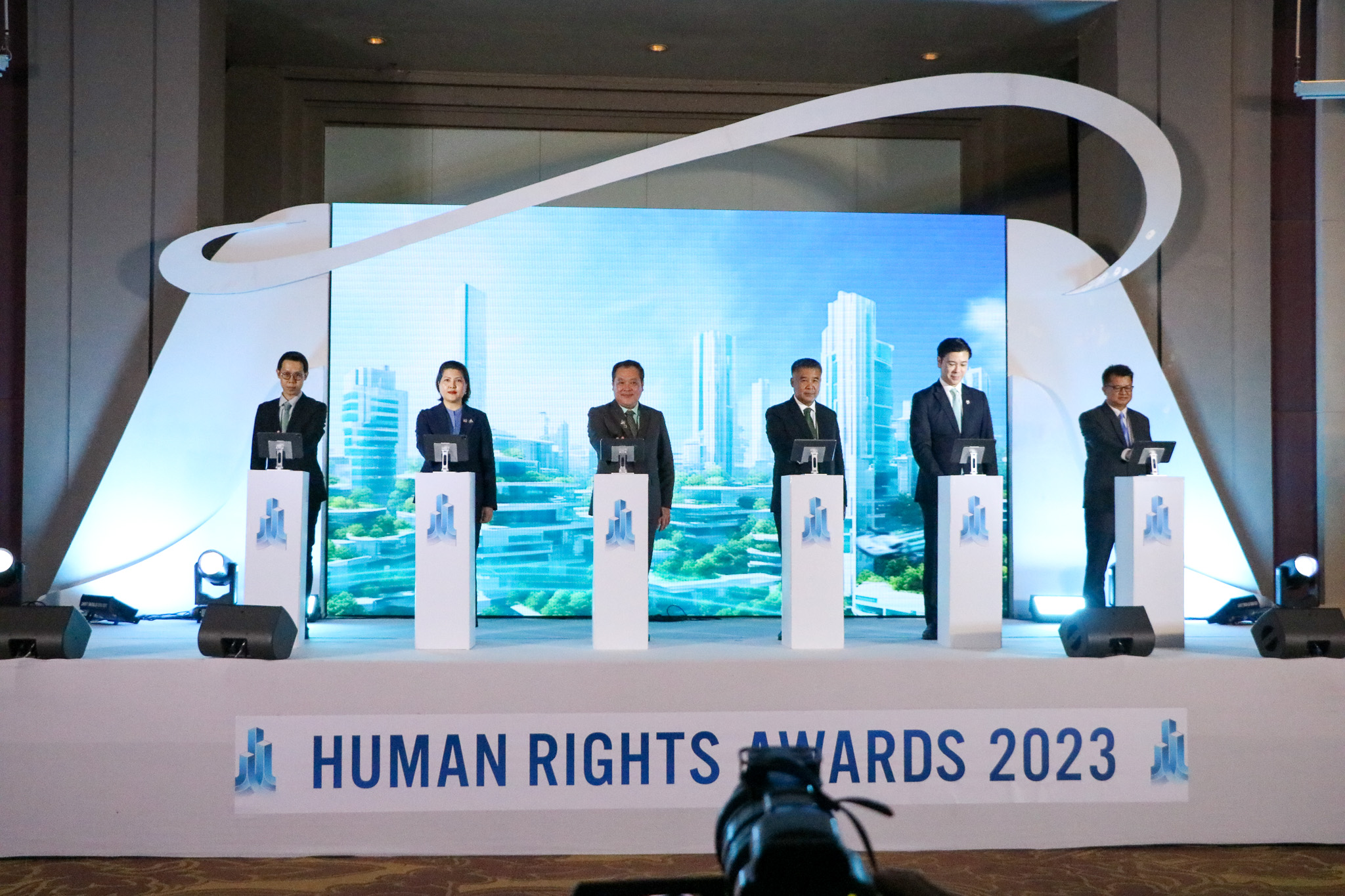 mitrphol.com - กลุ่มมิตรผล คว้ารางวัลองค์กรต้นแบบด้านสิทธิมนุษยชน ...